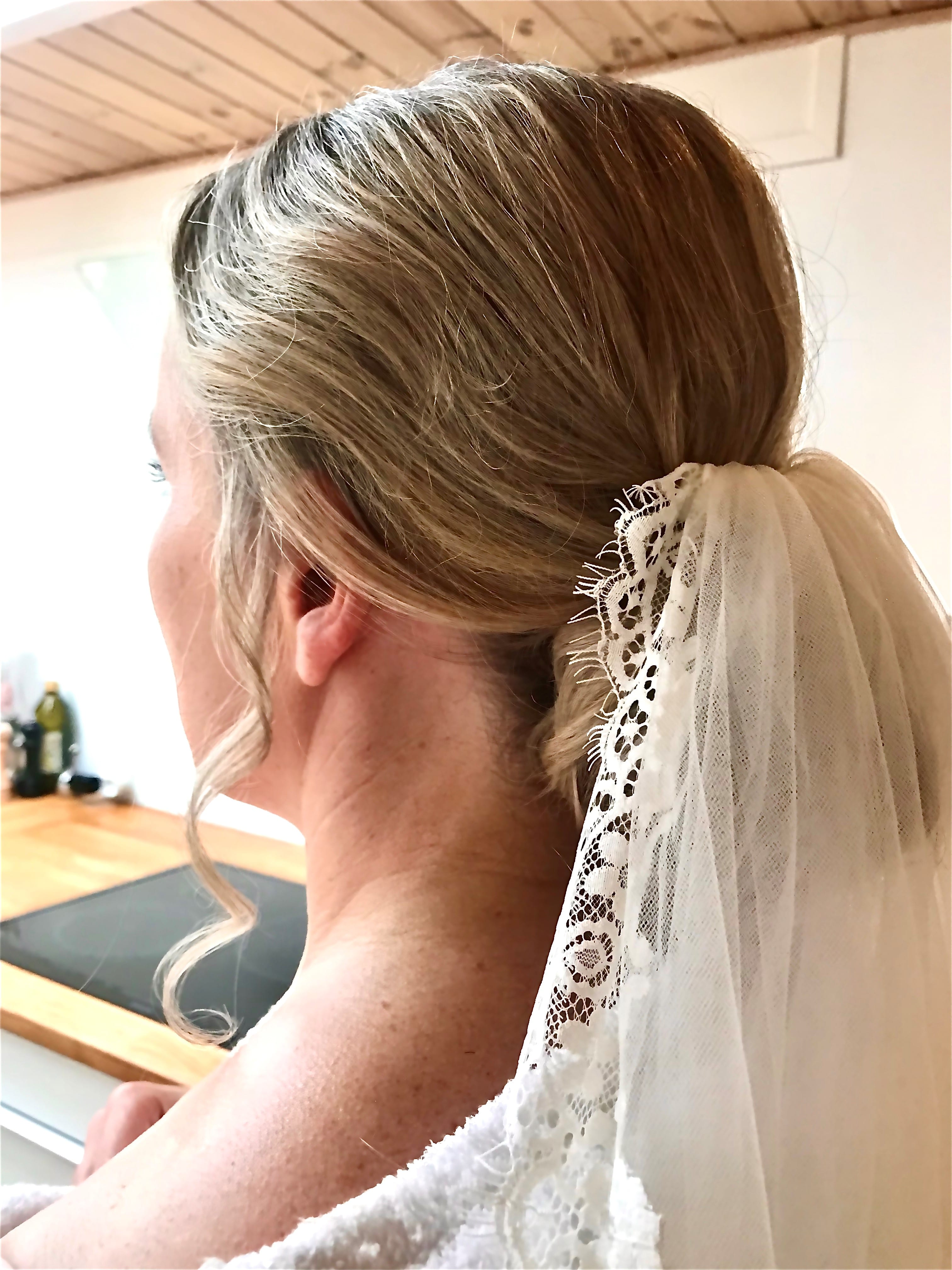 Styling af brudehår og brudemakeup - Brudestyling.dk